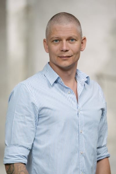 Kontakt | Container Living | Brian Gade